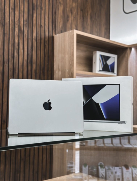 MacBook Pro M1 Pro 16dyum 32/2TB LLA America