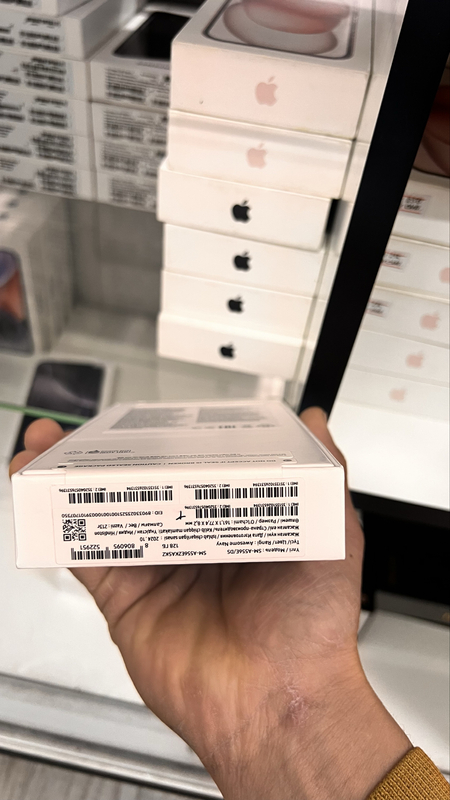 Samsung A55  naxt 350$ yengi bor