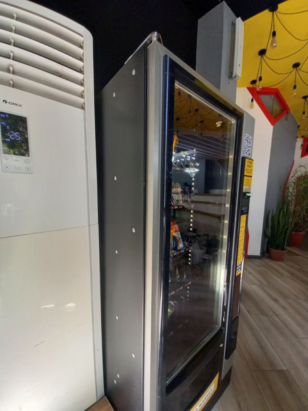 Вендинговый аппарат Saeco