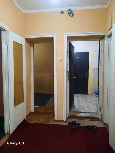 Срочно продаётся Юнусабвд-18  2/2/4 кирпич 76-серия