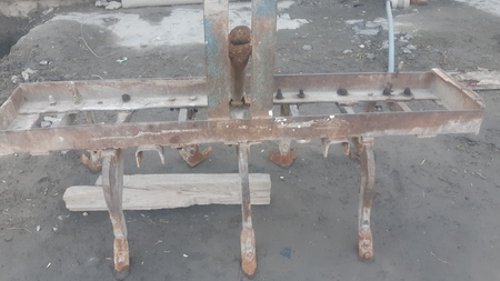 Traktor sotiladi LUZHOHG 354