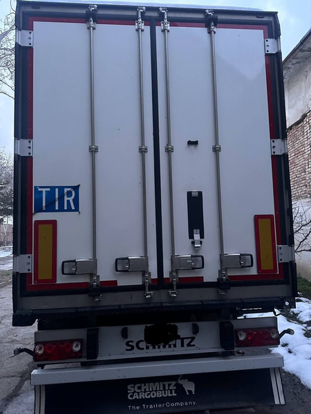 Mercedes Benz Actros euro6 + SCHMITZ реф Сотилади