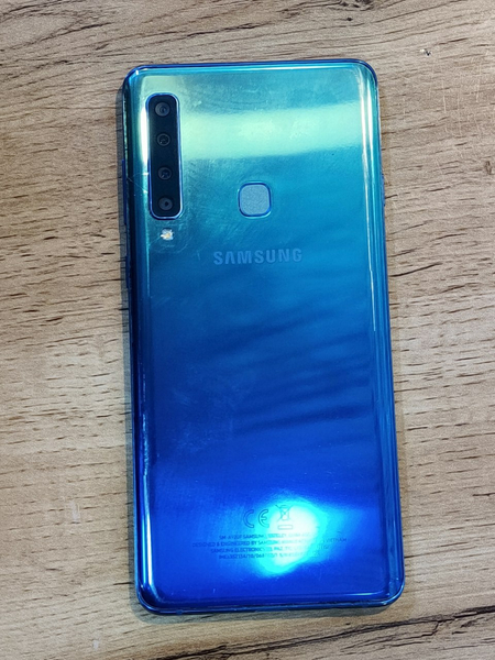 samsung A9   128gbayt ishlashi yaxshi