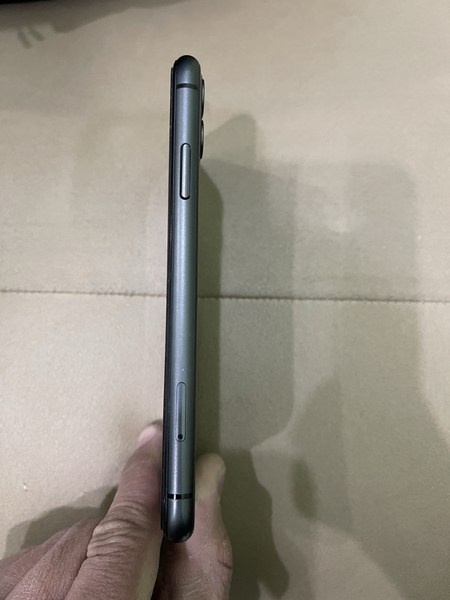 Iphone 11 64gb holati yaxwi