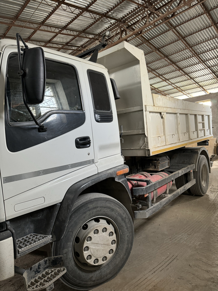 Isuzu samasval 10 t