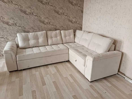 Срочно В Центре ЖК Poytaxt Gavhar Евро/Люкс Алайский/Дархан1/5/10 40м2