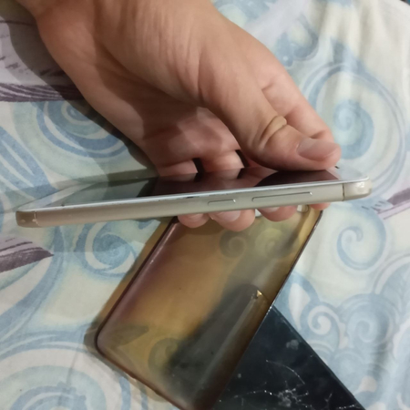 Redmi 5 sotiladi
