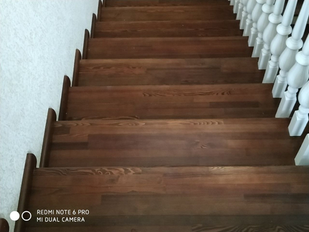 Sifatli eshik va zinapoyalar