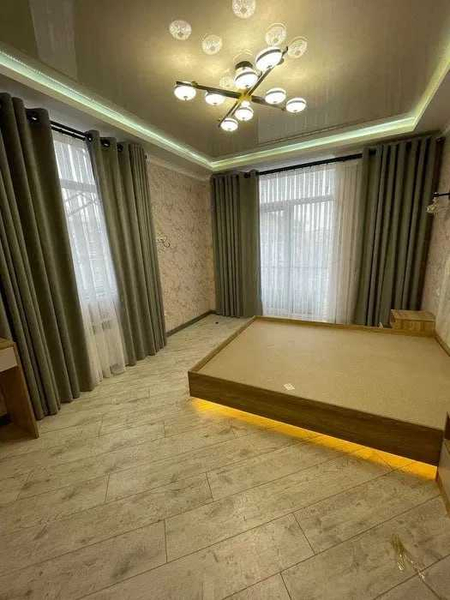 Parkent Plaza  FDG Площадь: 70  Евро  Корзинка авиатор, Тапоич мост ;
