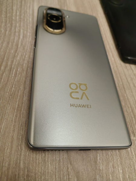 Продается в отличном состоянии Huawei Nova 10 8/128!