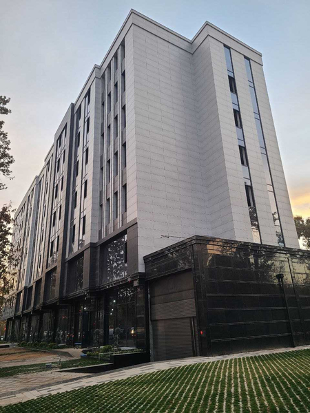 (Добрый) парк Гафура Гуляма, от 1 000 м², 7 этажей