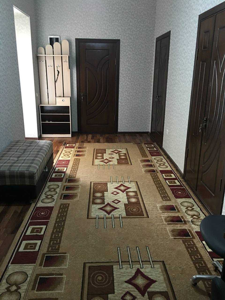 Срочно продаётся дом по ул. Иззат 4-сотки, 8-комнат