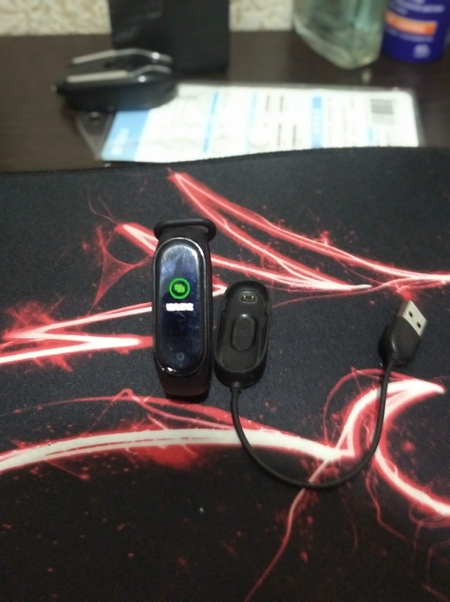 Mi band 4 в хорошем состоянии