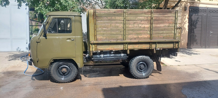 Uaz 3303 01 bortli benzin butun