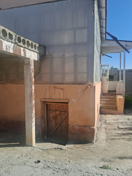 Уй сотилади 3 сотих ховли 25 $