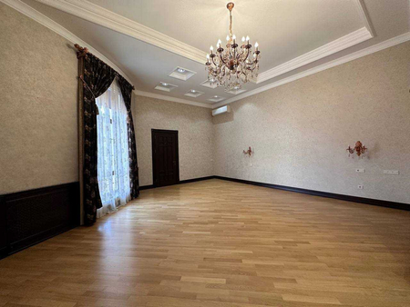 Продается Евро дом Ор-р: Центр Луначарский  700м2