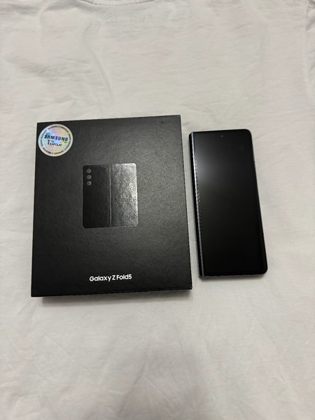 Samsung z fold 5