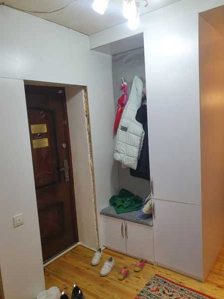 Sharkq1 da,4qavatlik g\\\'ishtli uyning 2qavatida, 80kvm,tamirlangan 3hon