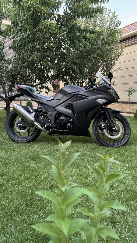 Motosikl V6 400cc sotiladi