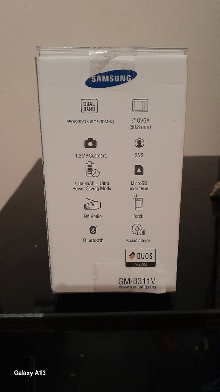 Yangi telefon SAMSUNG