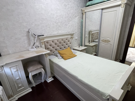 Мебель для спальни, кровать 1 спалка, шкаф, тумба, письменный стол.