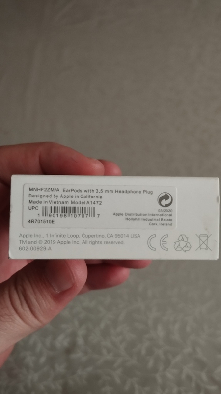 Продается наушник для  Iphone!