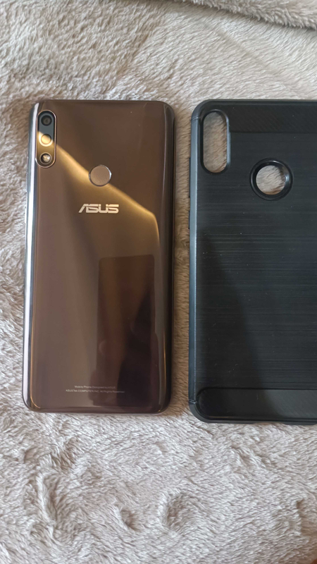 Мобильный телефон ASUS MAX PRO M2