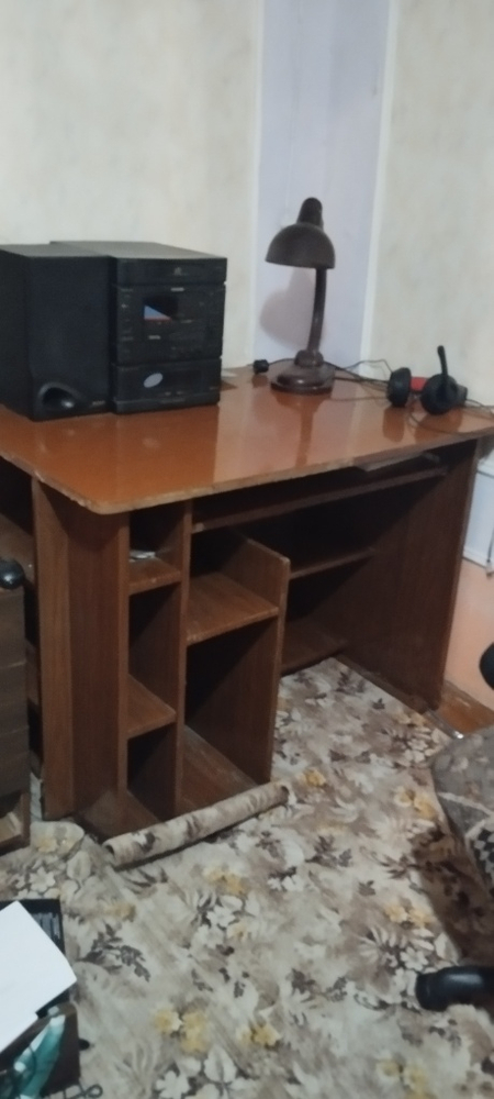 Компьютерный стол