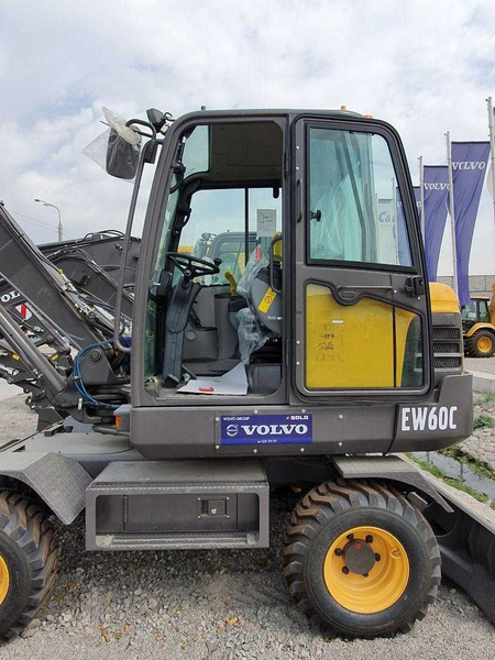 Экскаватор мини VOLVO EW60C