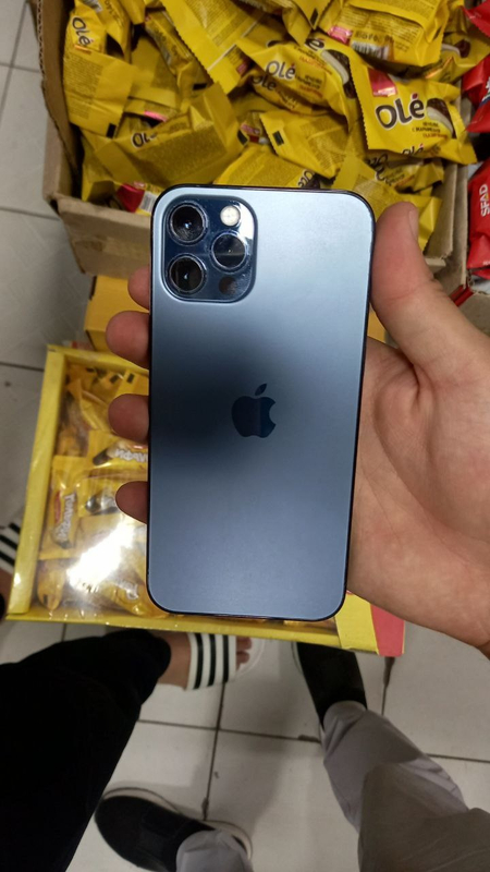 Iphone 12 pro bez karobka