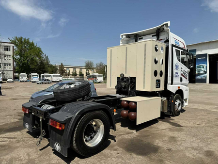 Тягач FAW JH6 4x2 CNG (12 Газ баллонов) Пневмоподушка