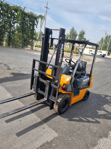 Автопогрузчик (автокара,кара,kara) KOMATSU FD-1.5