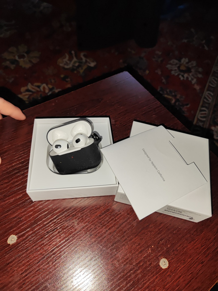 Продается airpods 3