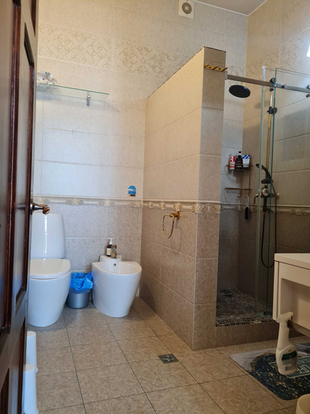 Аренда Ивлива ,Минглар 6 сот .2100уеАвторский  ремонт.350м2