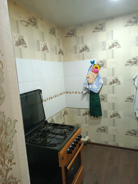 Продам чиланзар 6. Двух комнатная. Балкон 2*6