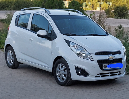 Автомобиль Спарк