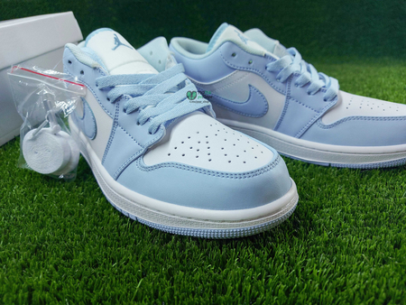 Nike Air Jordan 1 Low Ice Blue