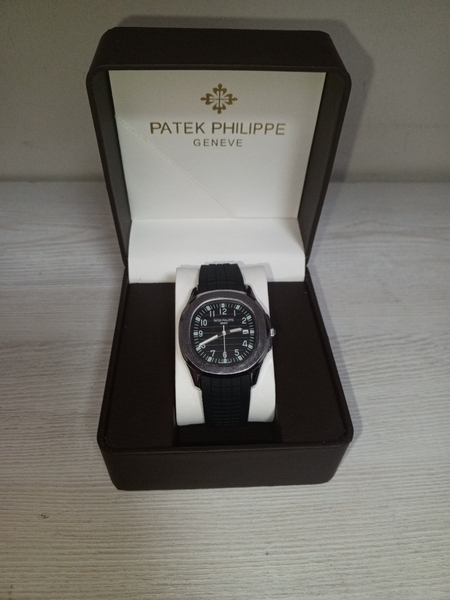 Patek Philippe Geneve soat yangi. Narxi 450.000 sum