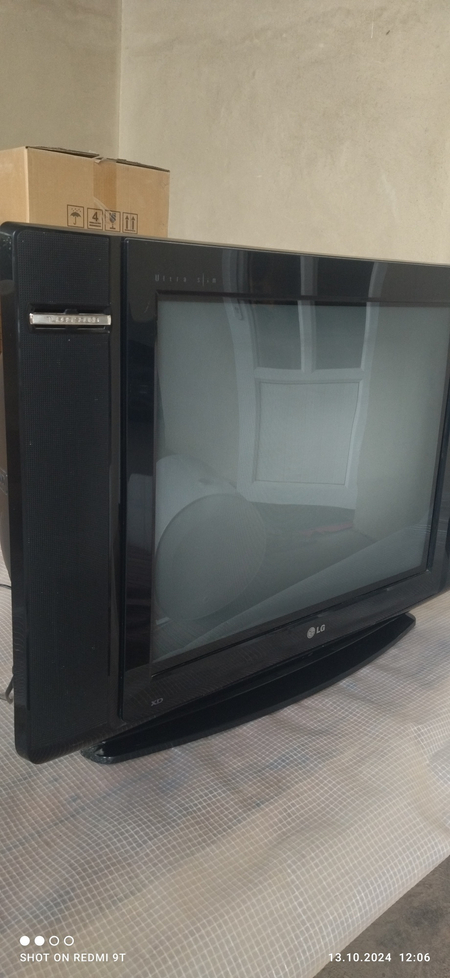 Телевизор LG plazma