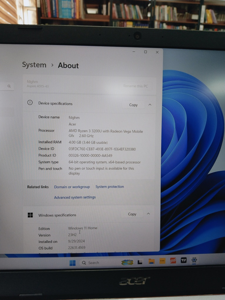 Срочна!! Ideal holatda  Acer aspire 5 Full HD (1920X 1080)