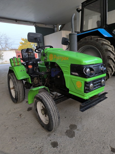 Mini traktor sotiladi