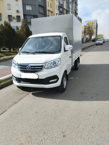 Changan yuk moshinasi Tent qilingan 2 ta 65 talik Metan gazi bor