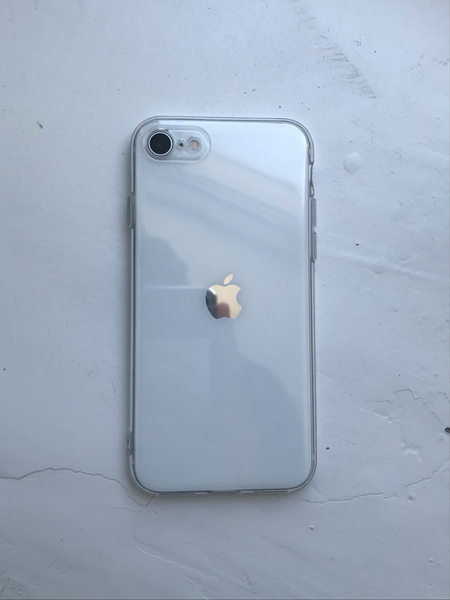 Iphone SE 2020 sotiladi