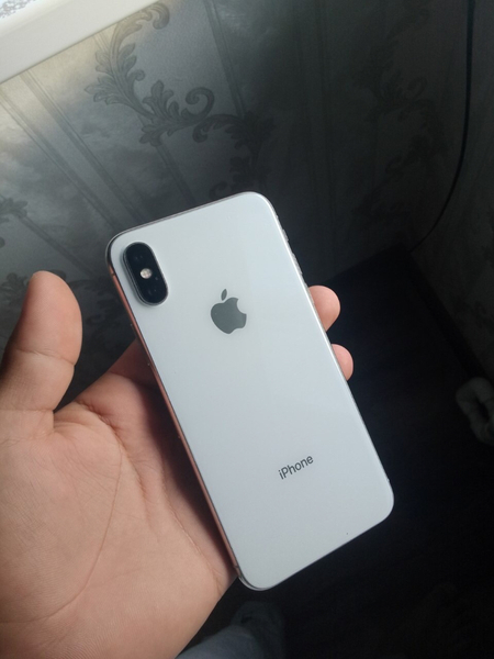 iphone X sotiladi ideal
