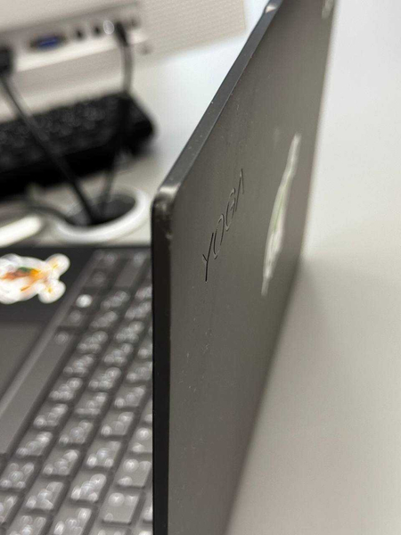 LENOVO Yoga Slim 7