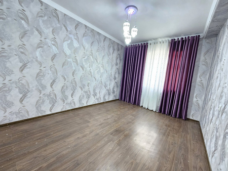 .Продается 2комнатная 2этаж 48м2 Сергели 3А Разделный метро 3бекат 56$
