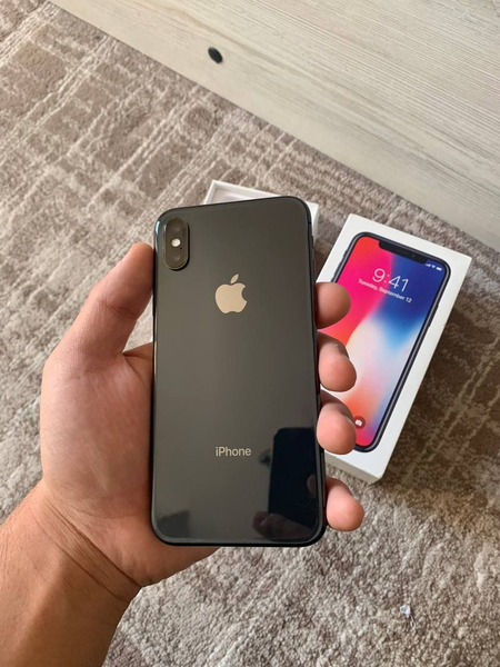 iPhone X sotiladi