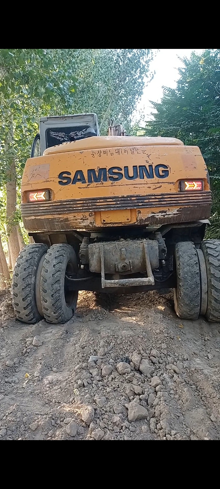 Экскаватор Самсунг