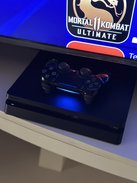 Playstation 4 Slim