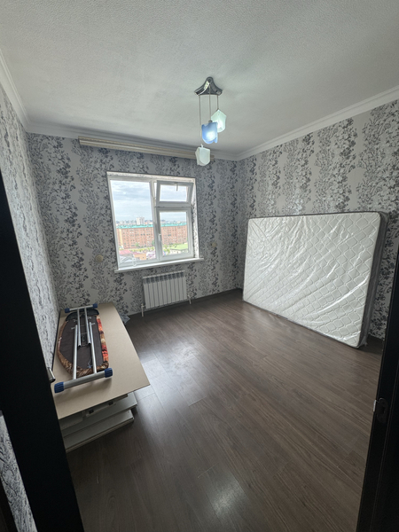 Sergeli 10- xudud 3/9/9 66 m2 53900$ srochno sotladi
